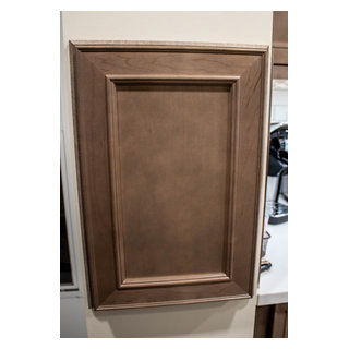 Maple Stained Shaker Kitchen Cabinets with Peninsula Bar - Transitional ...