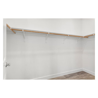 Delta Coves Royal Plan - Modern - Closet - Sacramento - by Blue ...