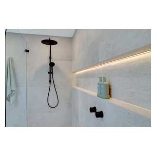 LED strip lighting in Niche - Minimalistisch - Badezimmer - Sydney ...