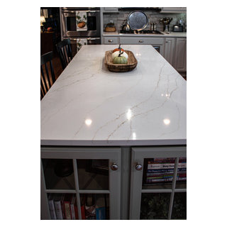 Painted Cabinetry with LaVenta Snow Drift Quartz and Travertine-Look ...