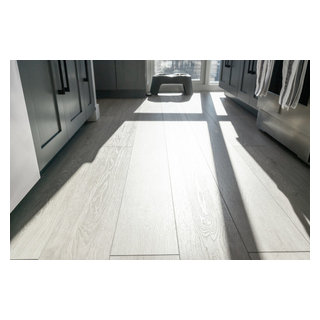 Lachlan Signature | Modin Rigid LVP Collection Modern Customer Space ...