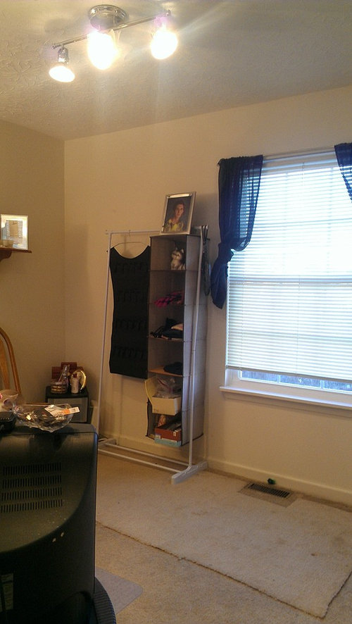 Transforming my makeup/wardrobe room from DRAB to FAB...Ideas?
