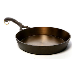 Nest Homeware Cast Iron 9 Inch Skillet with Lid - Rustic - Frying Pans ...