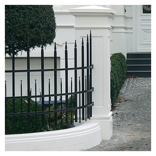 gate pillars, gate fence posts for the entrance or driveway ...