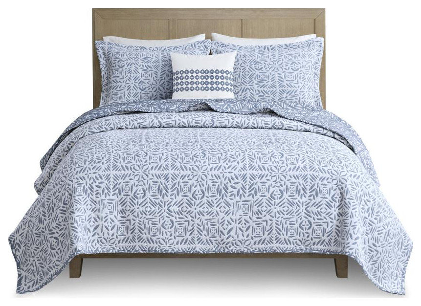 4 Piece Oversized Reversible Coverlet Set, Blue, Belen Kox ...