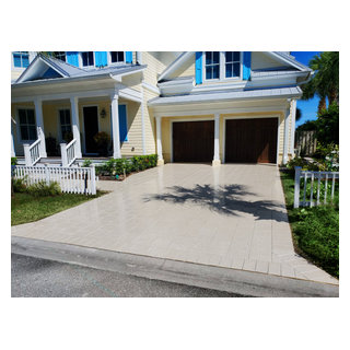 Shellock Driveway - Artistic Pavers - Garage - Miami - by Artistic ...