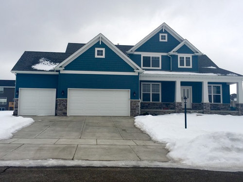 House color/ neighbors house