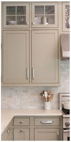 Benjamin Moore: INUKSHUK for Cabinets???