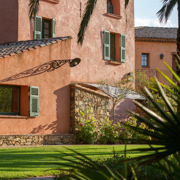 75 Beautiful Three-storey Apartment Exterior Ideas & Designs - October ...