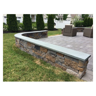 Sitting wall with Bluestone capping - Philadelphia - by Hardscape ...