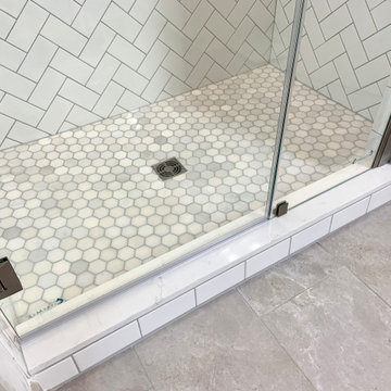 Quartz Shower Curb - Photos & Ideas | Houzz
