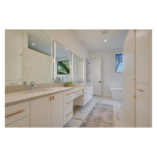 Mid-Century Modern Highland Park West Home - Midcentury - Bathroom ...