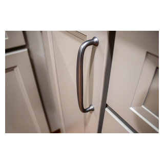 Two-Tone Neutral Kitchen with Quartz Countertop and Soho Picket ...