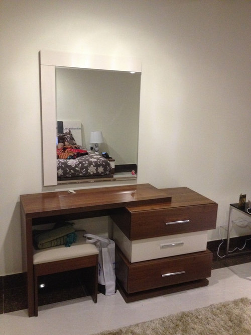 need help to decorate my dreesing table