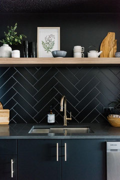 Help with grout color for matte black tile!