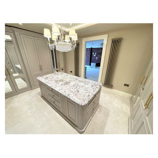 Elegant In Frame Dressing Room And Master Bedroom Dressing Table ...