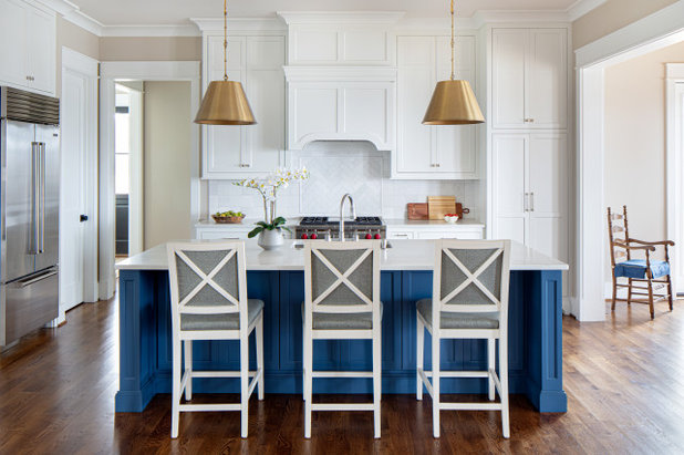 10 Beautiful Blue Paint Colors for Kitchen Islands