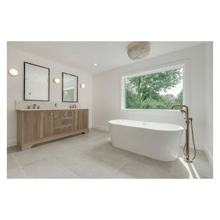 Split Colonial Flower Hill - Bathroom - New York - by Groel Contracting ...