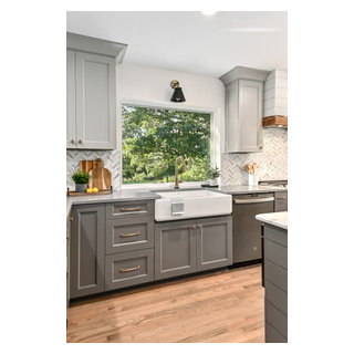 Modern Farmhouse Kitchen - Farmhouse - Kitchen - Milwaukee - by ...