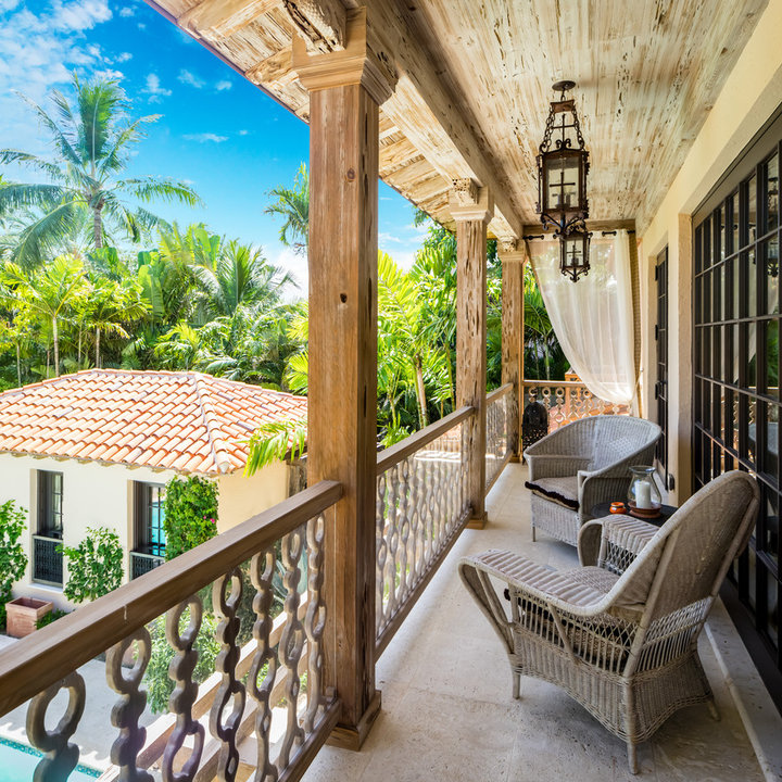 75 Beautiful Balcony with Wood Railing Ideas & Designs - April 2024 ...