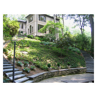 Radius steps with Bluestone step treads and Fieldstone sitting wall ...