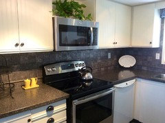 Share photos of your 150- to 200-square-foot kitchen!