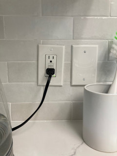 Cloe white tile - stacked horizontal vs alternating