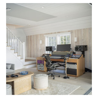 Waterfront Recording Cottage - Beach Style - Home Theater - New York ...