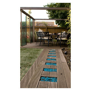 Pergola with perspex screens - Modern - Garden - Essex - by ED Gardens ...