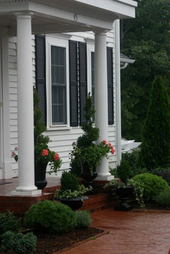 Need help decorating tall (two-story) front porch