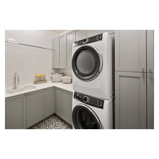 Victoria | Bellevue - Farmhouse - Laundry Room - Seattle - by JayMarc ...