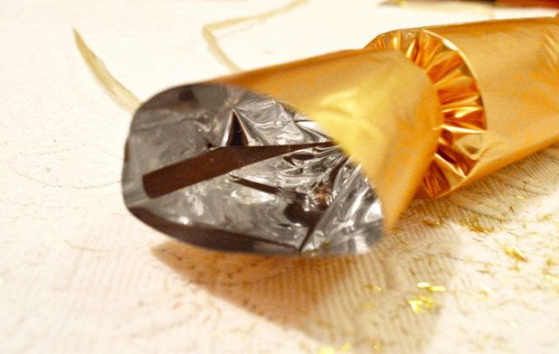 DIY: Silvester-Knallbonbons basteln – aus Toilettenpapierrollen!