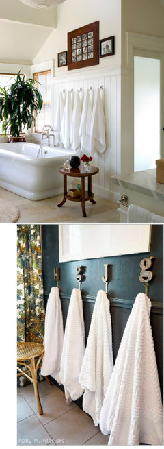 Retractable clothesline in a shower.