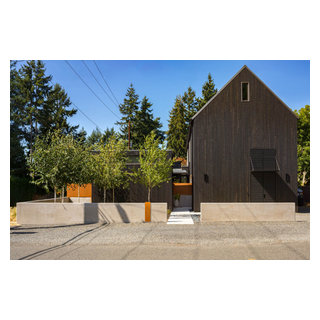 Soft Box House - Farmhouse - Exterior - Seattle - by NRC HOMES | Houzz