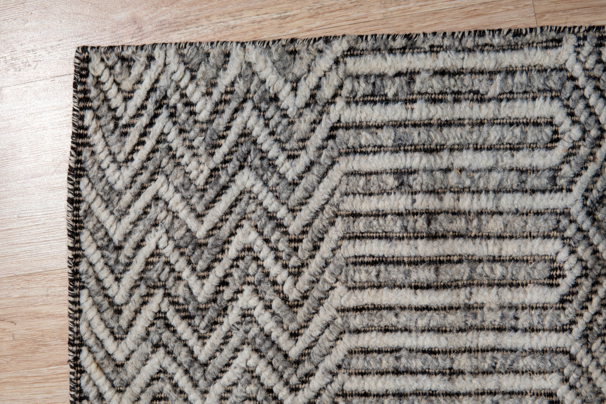 Ivory Contemporary Geometric Transitional High-Low Area Rug ...