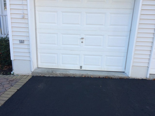 Large step between garage floor and driveway. | Houzz Forum