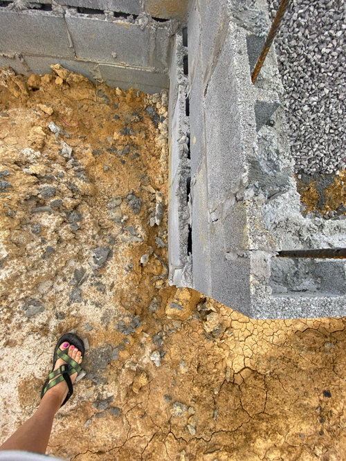 block foundation for slab not lined up