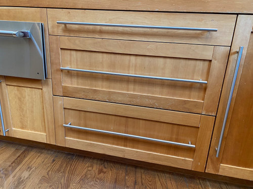 Shaker Kitchen Cabinets with Finger Pulls?