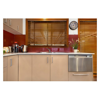 DEBRA WALKER, HALLAM – JAN 2013 - Industrial - Kitchen - Melbourne - by ...