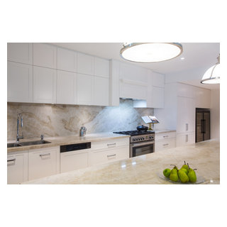 Luxury Penthouse kitchen on the River - Modern - Kitchen - Brisbane ...