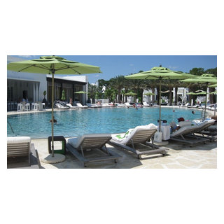 Caliza Pool | Alys Beach - Los Angeles - by Lebello | Modern Outdoor ...
