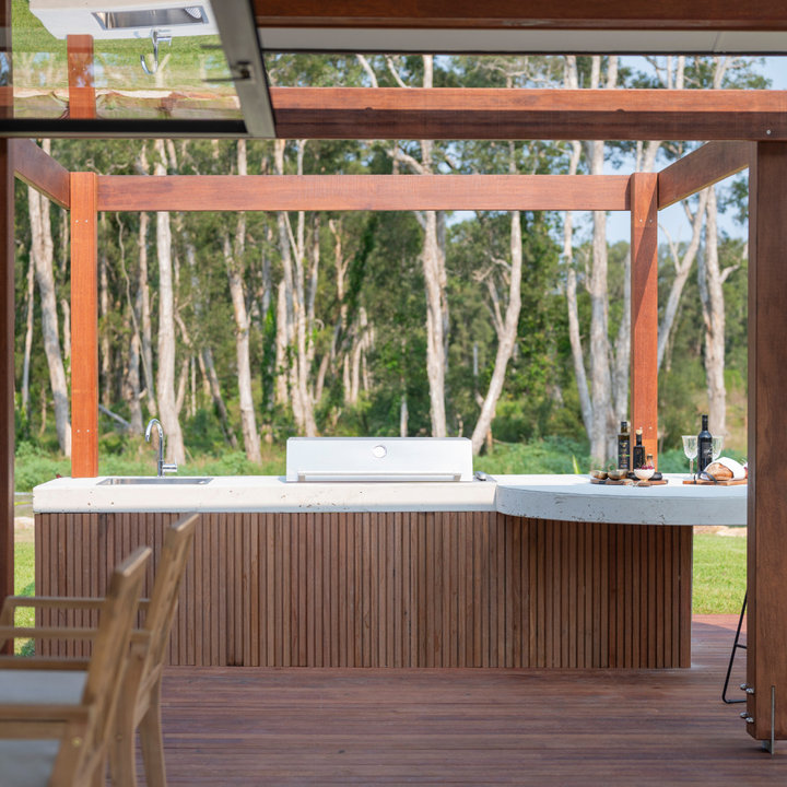 75 Most Popular 75 Beautiful Deck with an Outdoor Kitchen Ideas ...