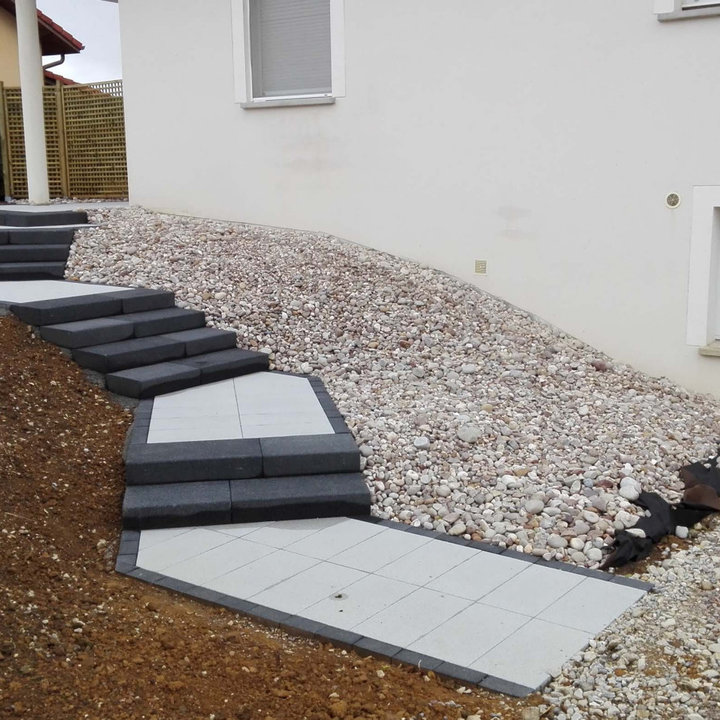 75 Small Rock Landscaping Ideas You'll Love - September, 2025 | Houzz