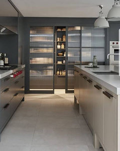 Benjamin Moore: INUKSHUK for Cabinets???