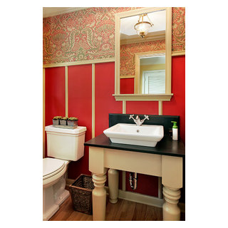Farmhouse Bathroom - Farmhouse - Bathroom - Chicago | Houzz