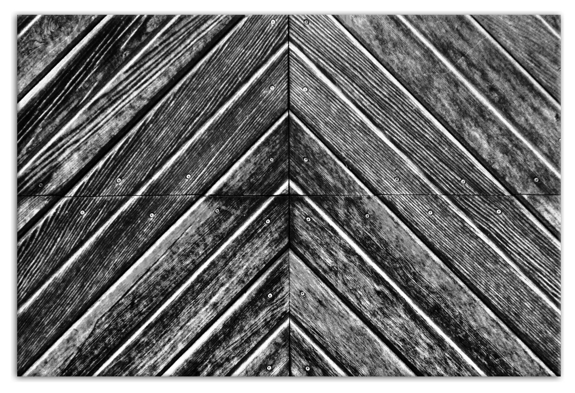 Rustic Arrow Closeup 20x30 Canvas Wall Art - Contemporary - Prints And ...