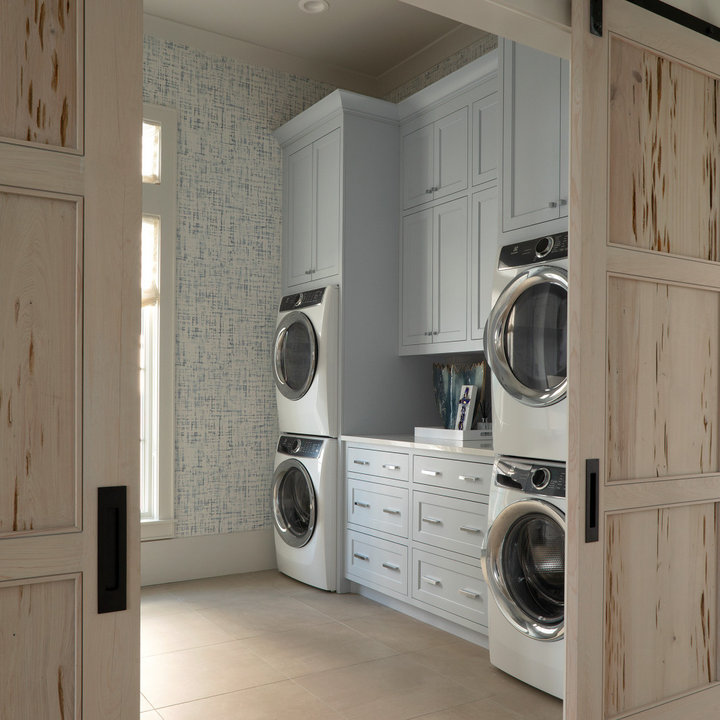 75 Beautiful Utility Room with Wallpapered Walls Ideas and Designs ...