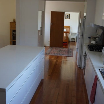 75 Beautiful Dulux Whisper White Home Design Ideas & Designs | Houzz AU