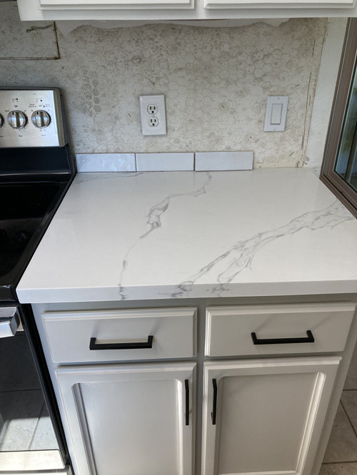 Cloe white tile - stacked horizontal vs alternating