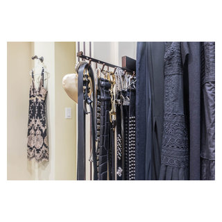 Calabasas Dream Master Closet for Her - Traditional - Los Angeles - by ...